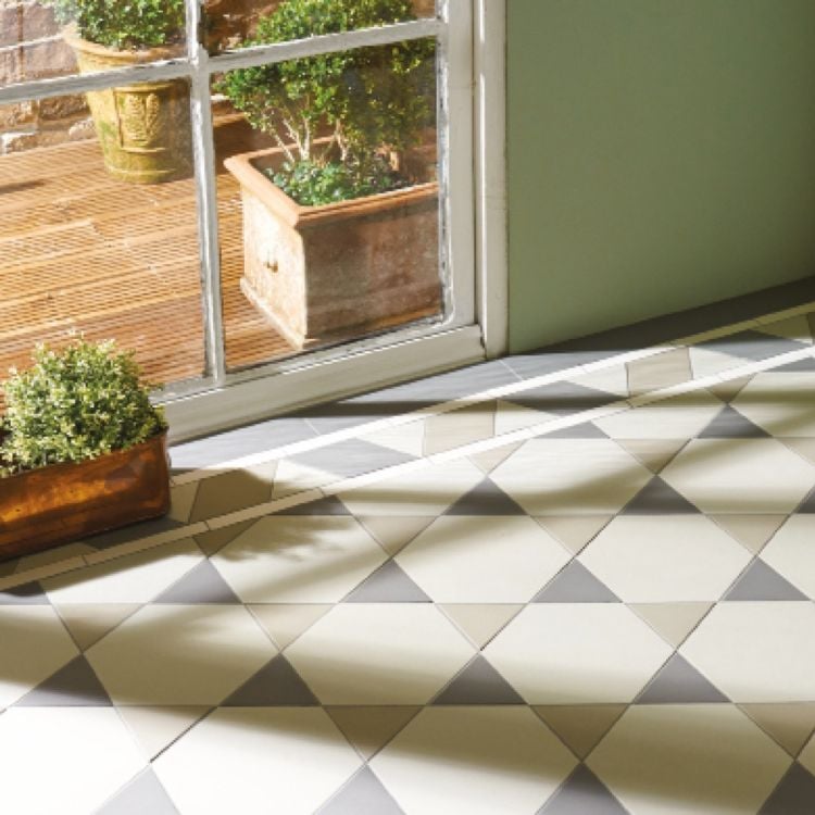 Hexham - Red, Black & White - Pattern Area Effect Matt Quarry Tiles ...